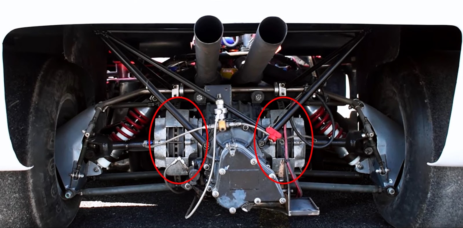 Berta LR Hollywood - NIVELANDO A ENGENHARIA